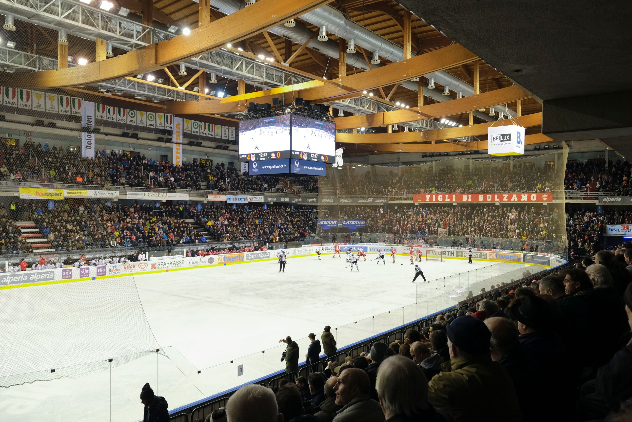 Unser Stadion: Die Sparkasse Arena - Hockey Club Bozen