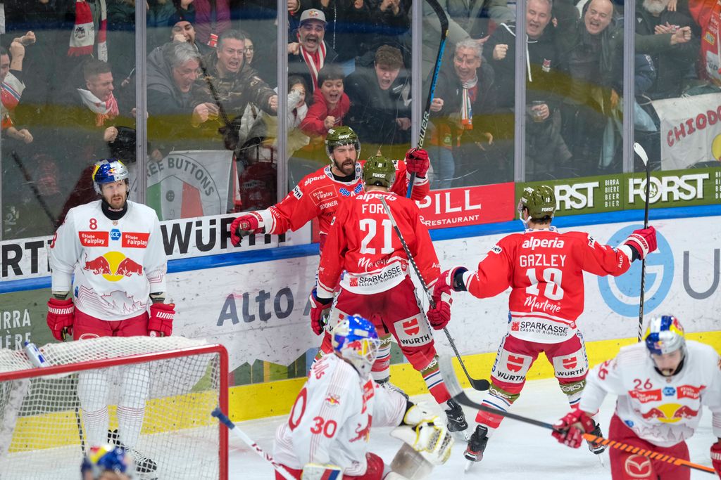 Sam Harvey Show in der Sparkasse Arena – Foxes biegen Salzburg mit 4:1 ...