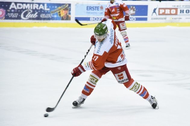 Der Kapitän wieder an Bord - Alexander Egger verlängert beim HCB ...