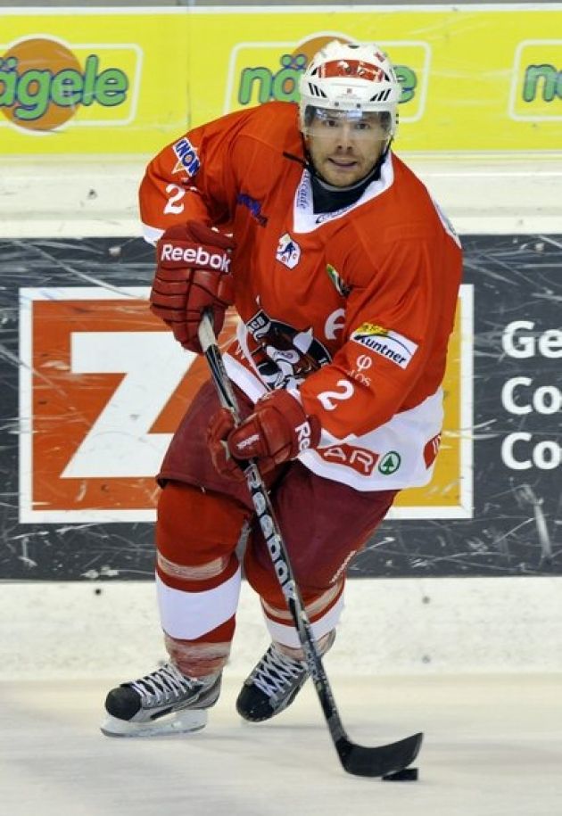 Stefan Zisser festeggia 500 presenze in campionato con il Bolzano ...